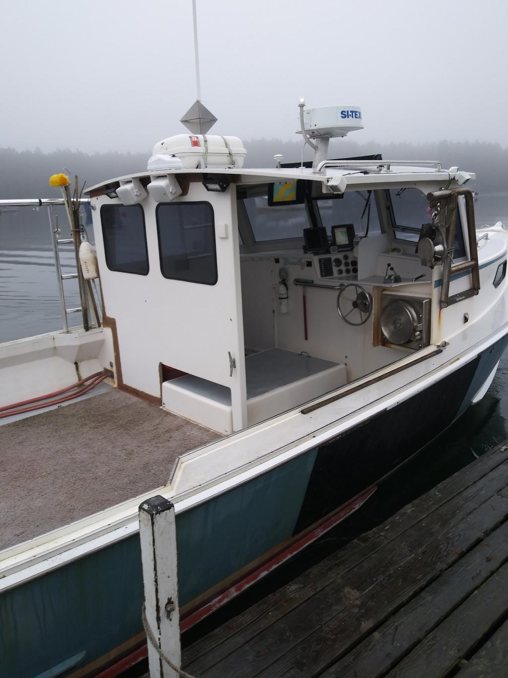 33' Crowley Beal Lobster Boat 2014 – Cummins 425 HP