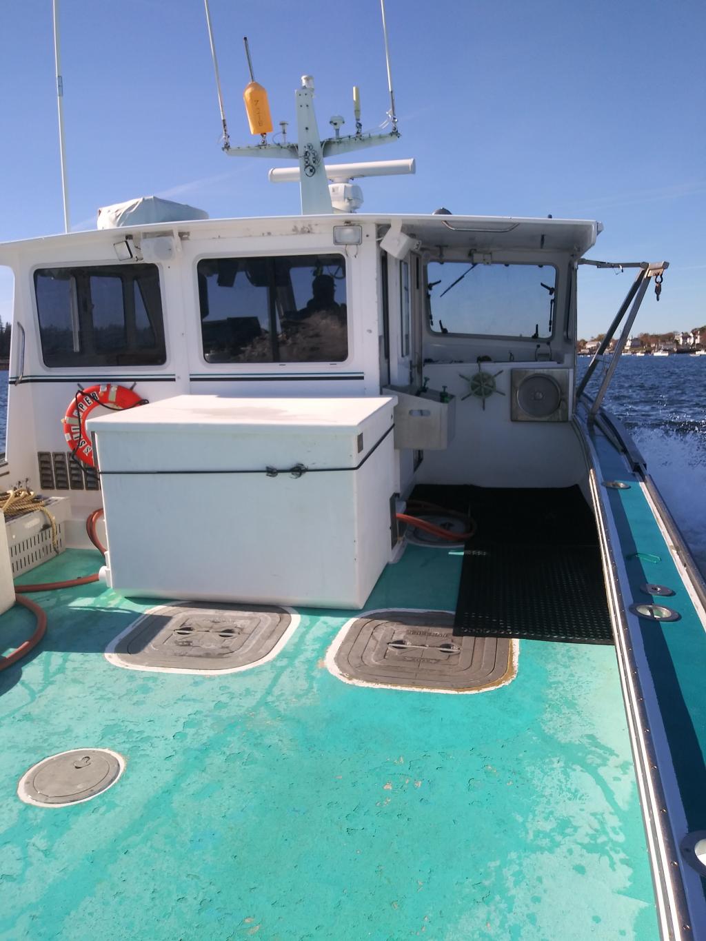 40' Wayne Beal Lobster Boat 2005 - Cat 1,000 HP - SOLD - Midcoast Yacht ...