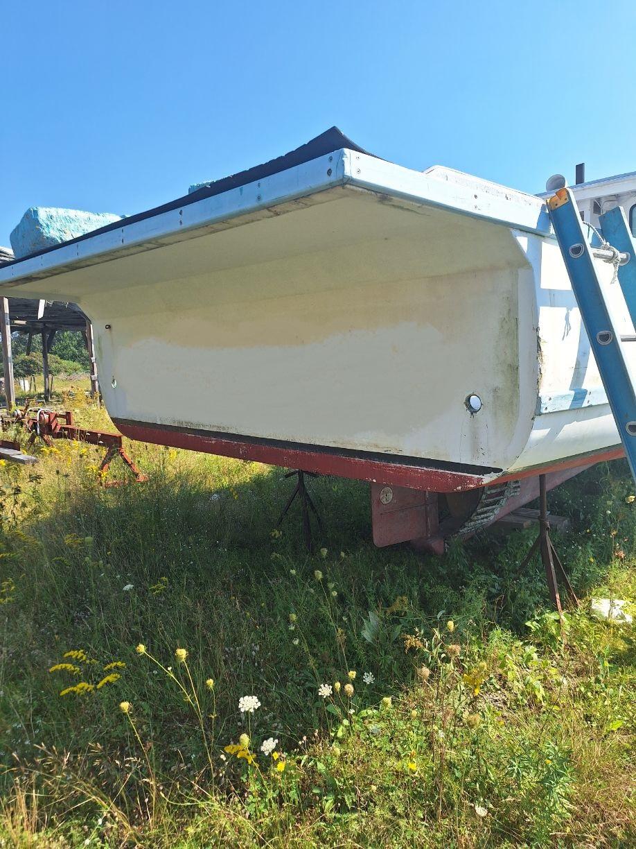 38' Stanley Greenwood Novi Lobster 1998 - Cummins 300 HP - SOLD ...