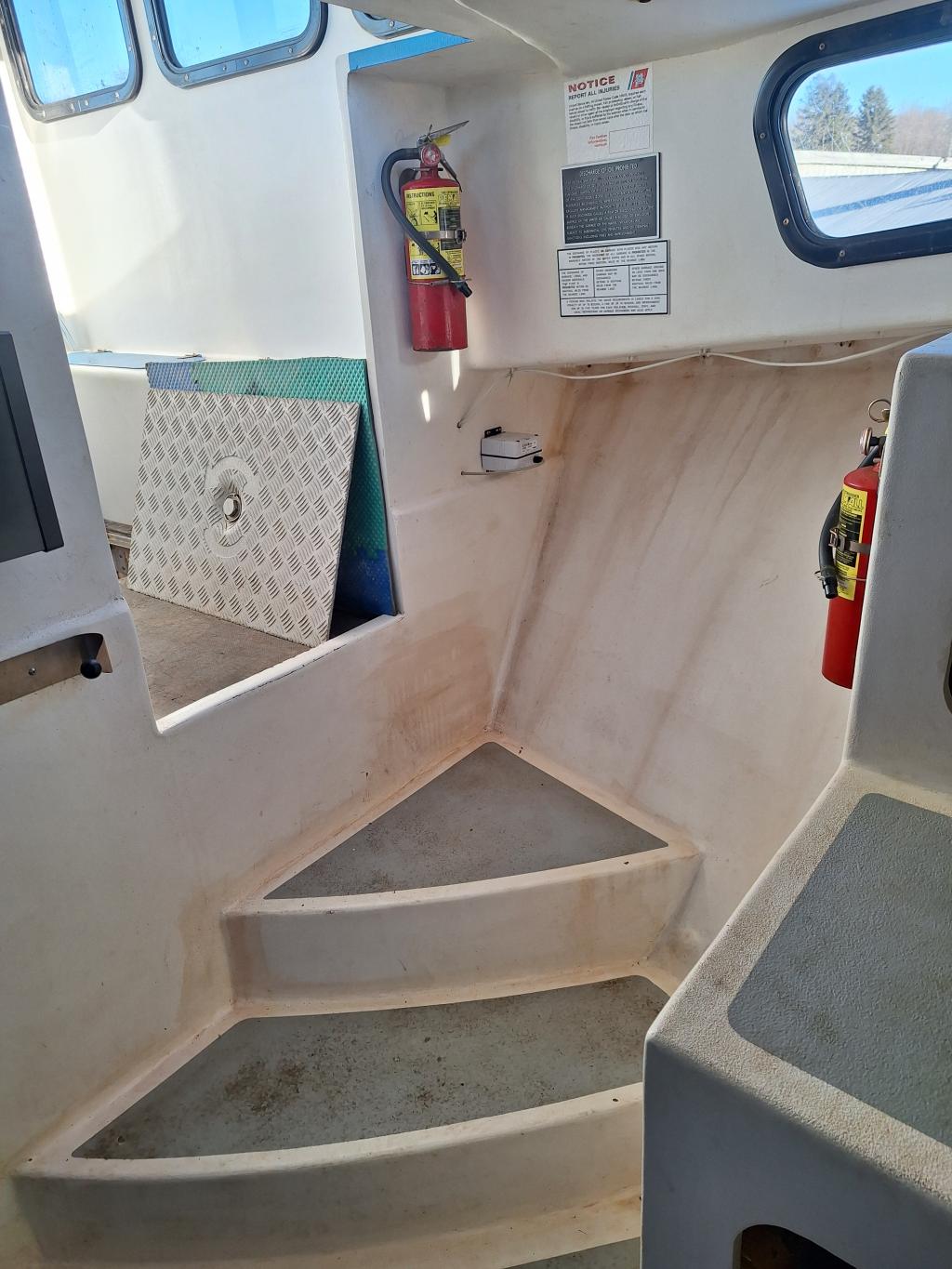 43' Lowell 2006 Lobster Boat For Sale - Cat 850 HP - Price Reduced - Midcoast Yacht & Ship Brokerage