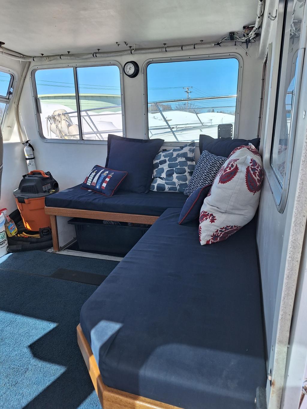 37' Duffy 2000 Hard Chine Sportfish Tuna Boat For Sale – Price Reduced