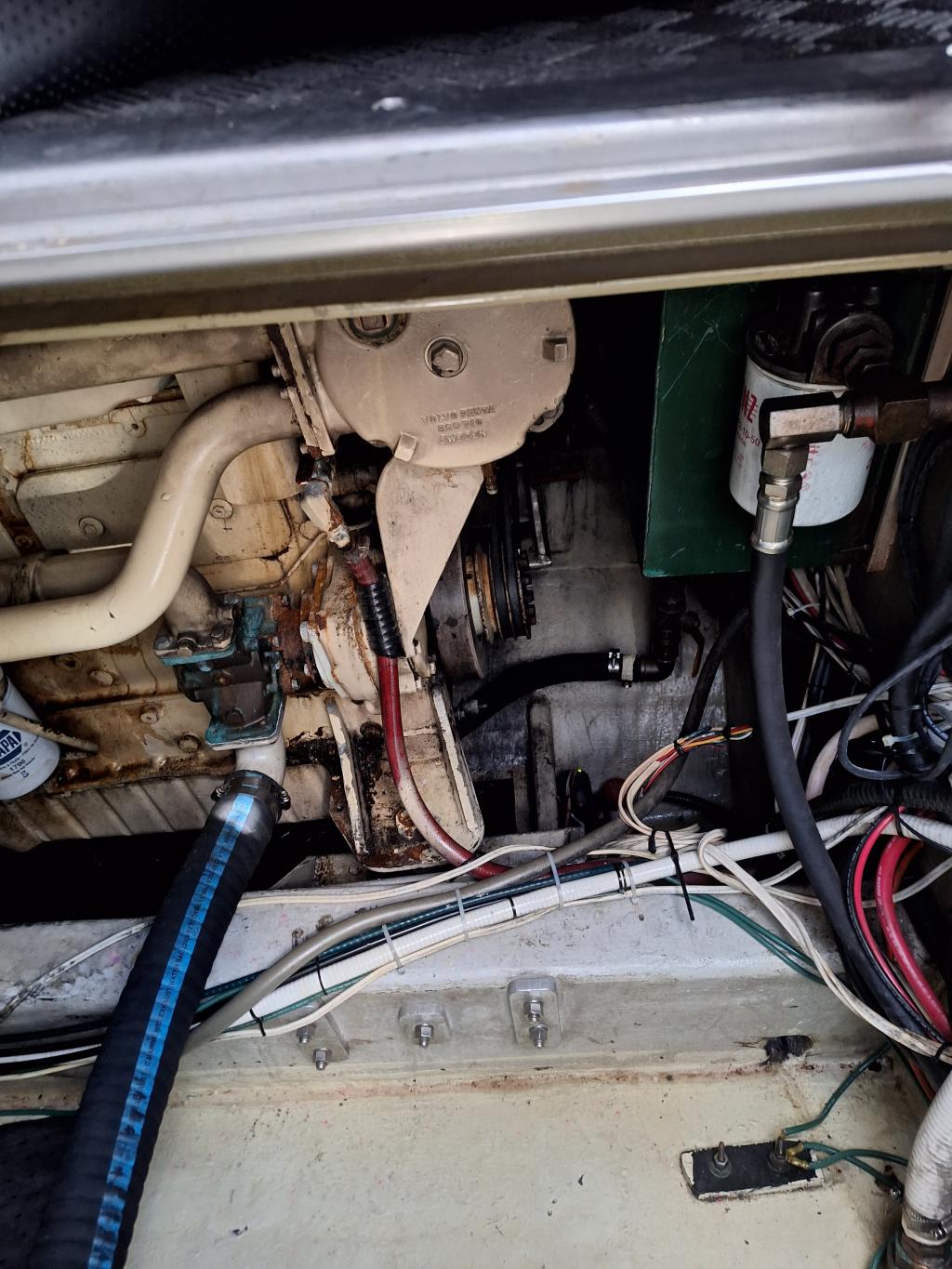 37' Duffy 2000 Hard Chine Sportfish Tuna Boat For Sale – Price Reduced