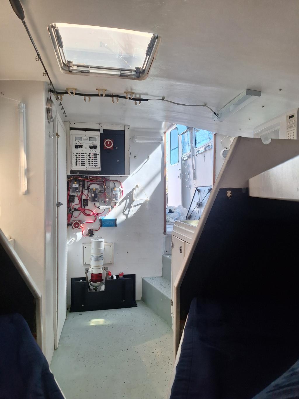 37' Duffy 2000 Hard Chine Sportfish Tuna Boat For Sale – Price Reduced