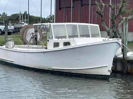 Tuna Sportfish | Downeast Sportfishing Boats for Sale